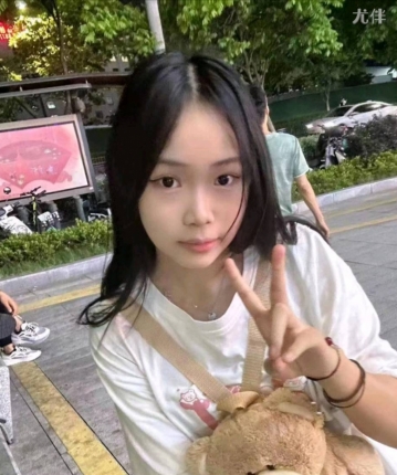 江苏其他伴游陪游yhui的资料及照片微信信息-18岁-江苏其他伴游网-尤伴网